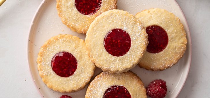 Simple Jam Biscuits | YourLifeChoices