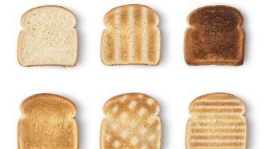 Does toasting your bread make it healthier? | YourLifeChoices