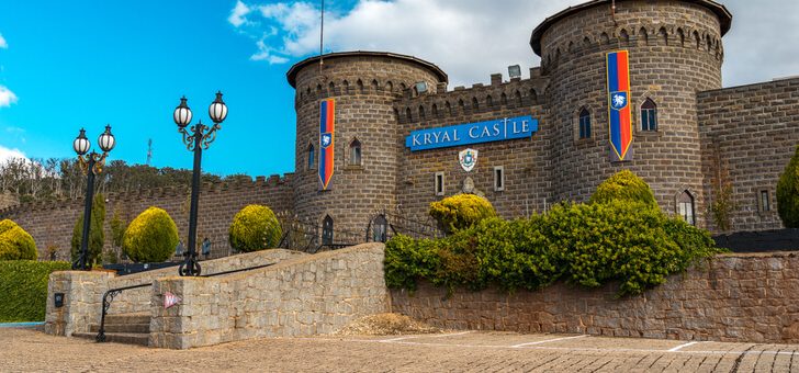 Seven stunning castles you didn't know were in Australia | YourLifeChoices