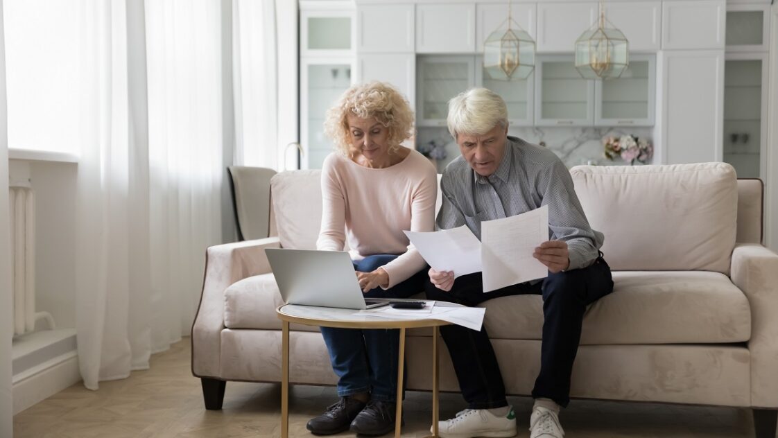 Is Age Pension eligibility age set to be raised to 70? | YourLifeChoices