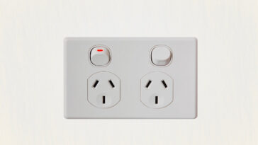 Power-hungry appliances you should be switching off | YourLifeChoices
