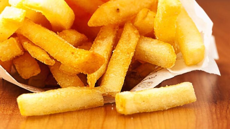 How to make the perfect homemade chips every time | YourLifeChoices