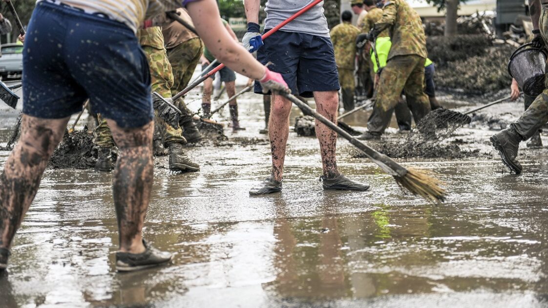 Disaster checklist: How to cope with the immediate effects of extreme ...