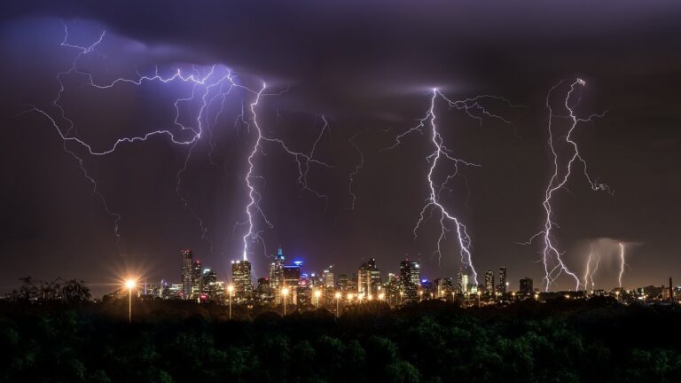 What happens if a person is struck by lightning? | YourLifeChoices