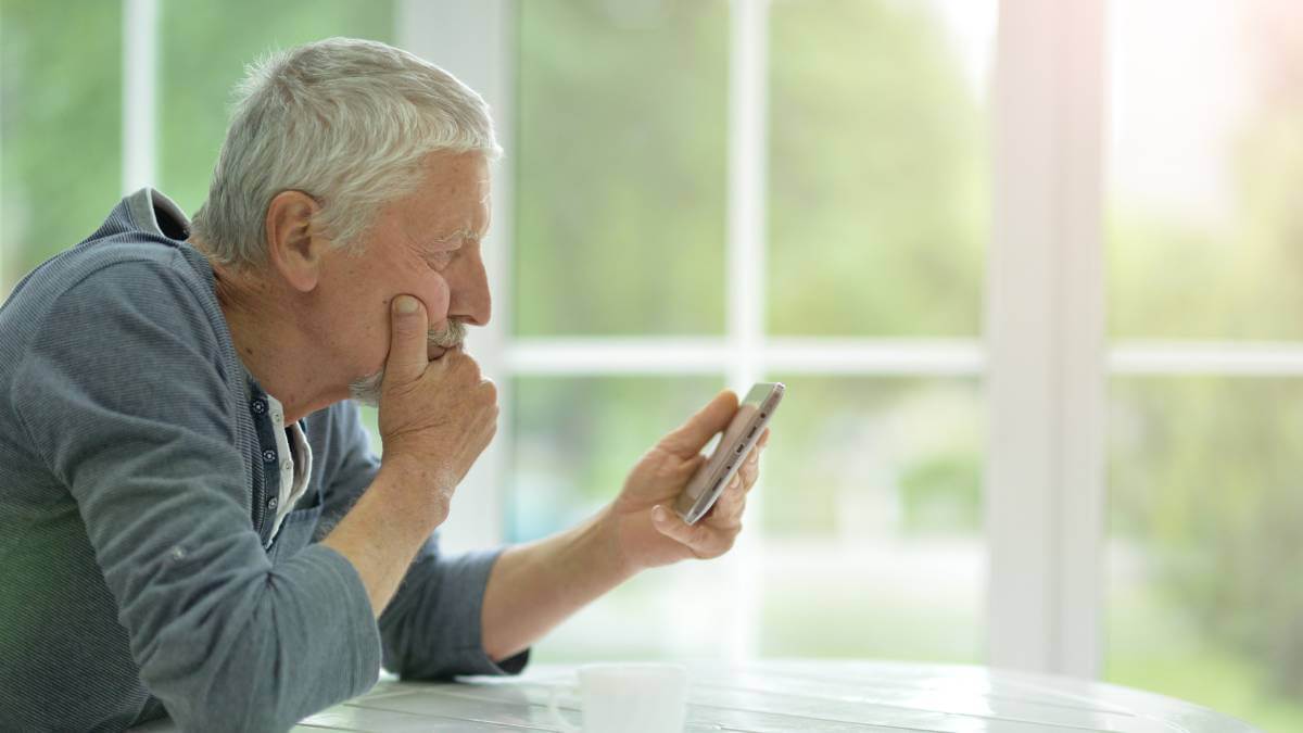 Centrelink wait times improve, but are long-term solutions possible ...