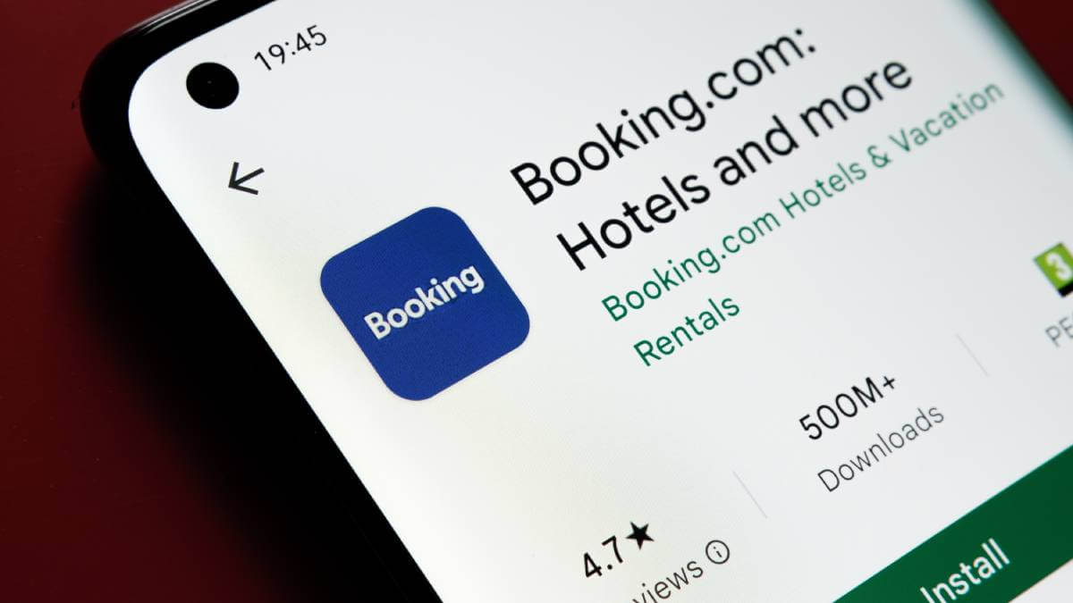 Scammers target travellers with fake listings on booking platforms ...