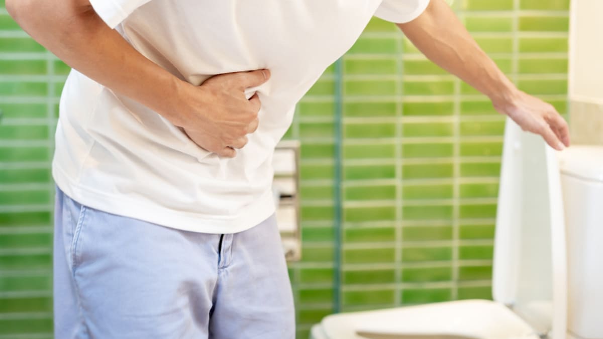 Constipation increases your heart attack risk, study finds ...