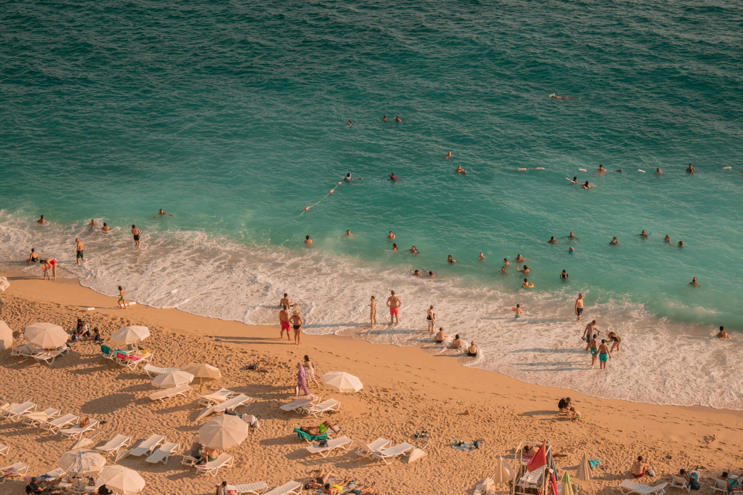 Why Gen Z’s surprising sun habits could put your summer health at risk ...