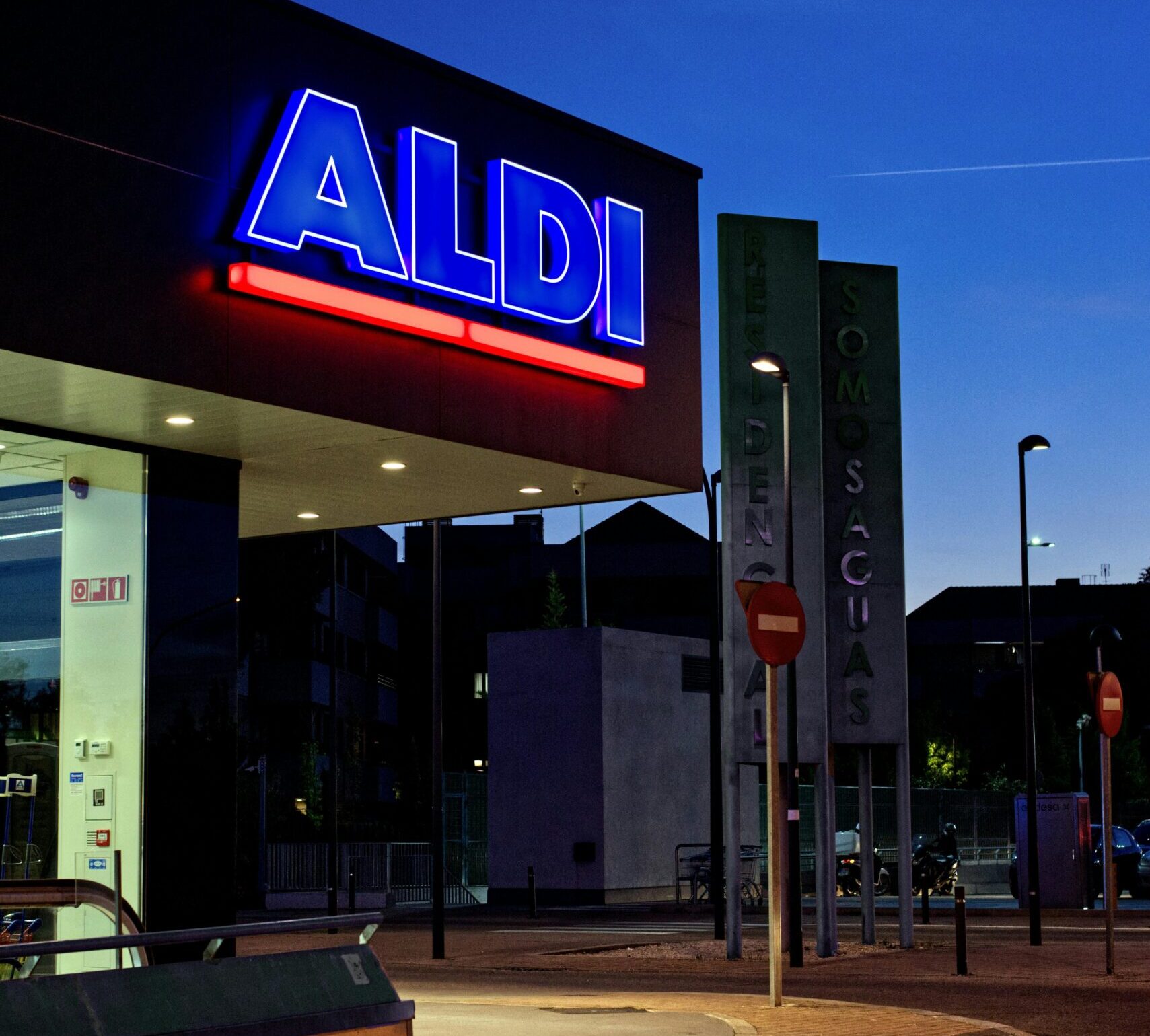 ALDI's $3 saffron has shoppers racing to the middle aisle | YourLifeChoices