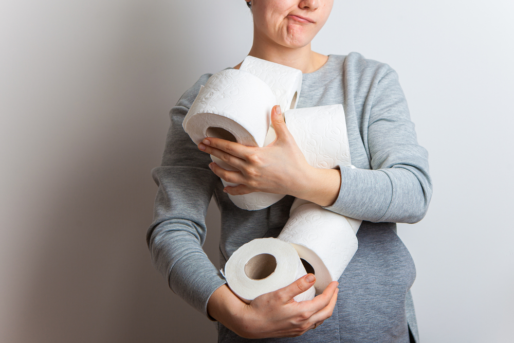 ‘Over or under’: Expert settles the great toilet paper debate once and ...