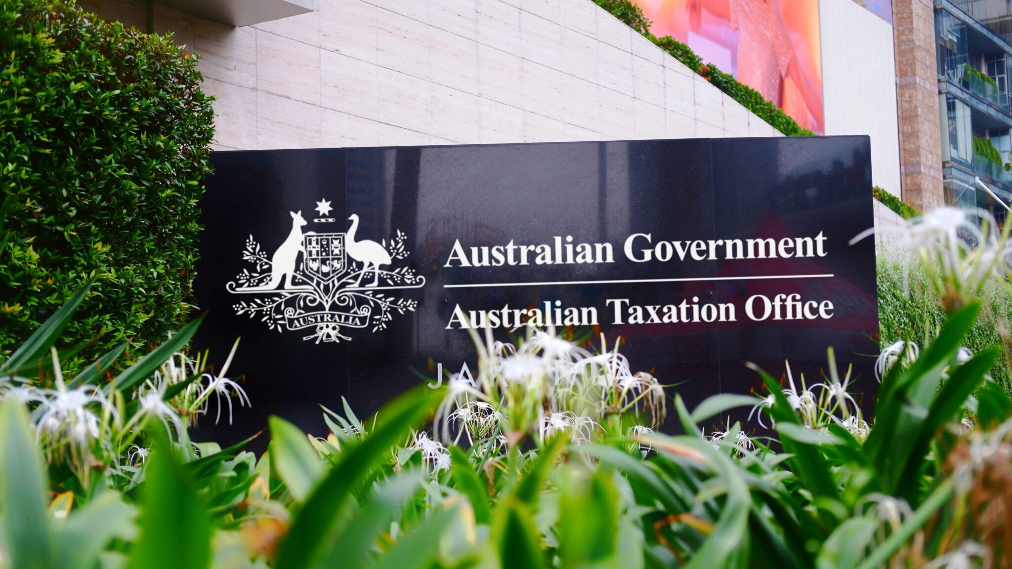 ATO targets 6 million Australians over popular tax claim | YourLifeChoices