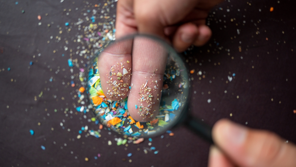 The surprising microplastic threat lurking in your cleaning tools—what ...