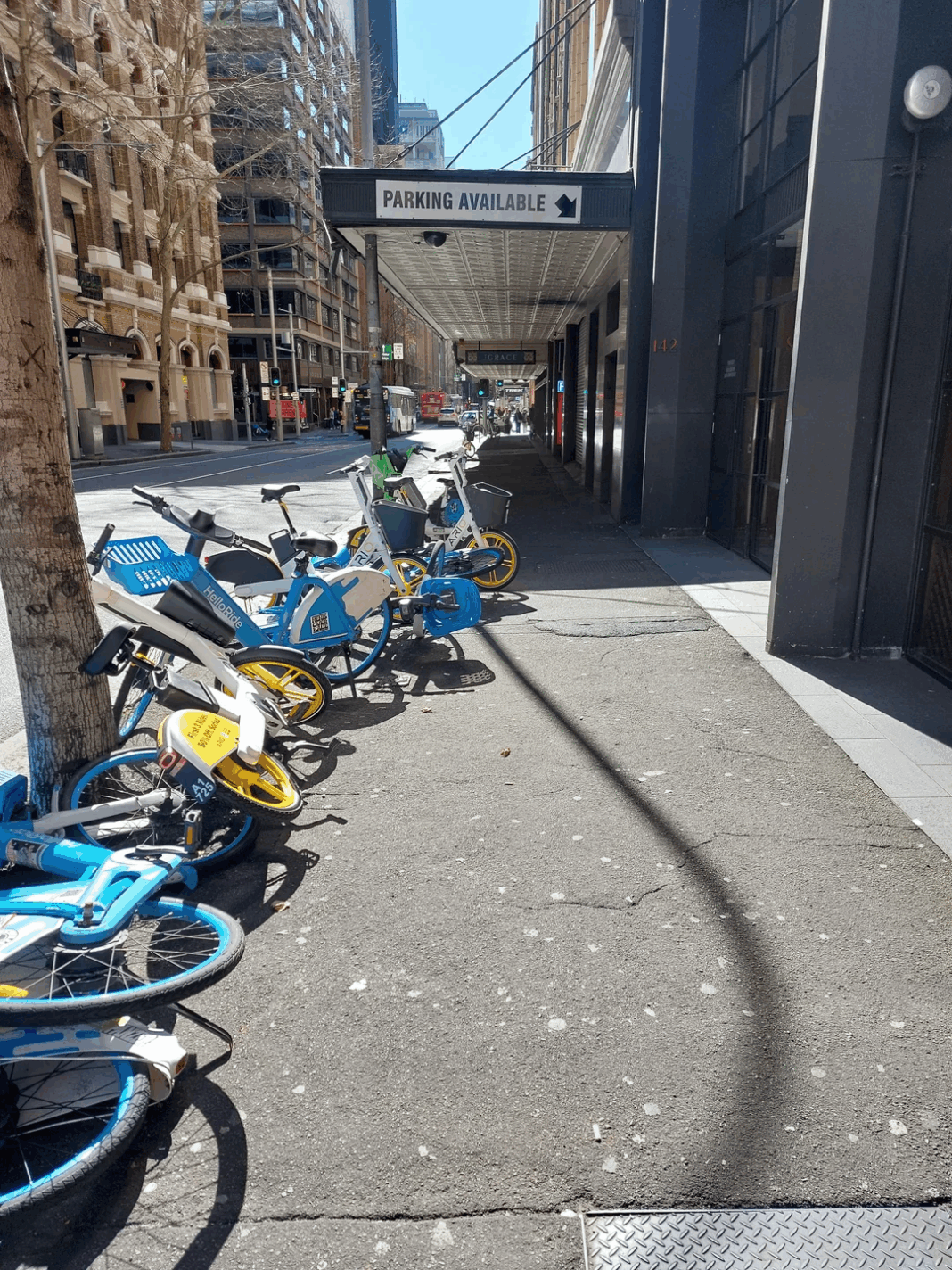 Share bikes spark safety concerns as clutter mounts on city streets ...