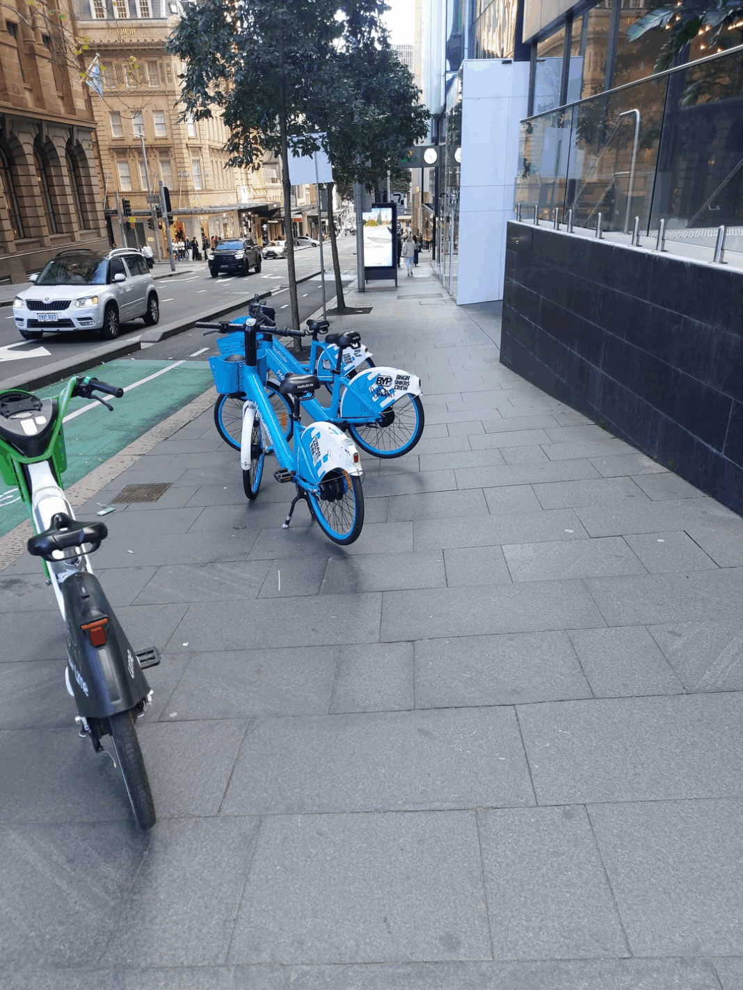 Share bikes spark safety concerns as clutter mounts on city streets ...