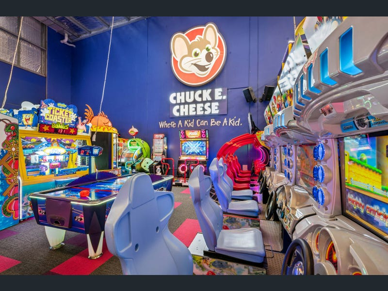 Want to grab a slice of history? Australia’s first Chuck E Cheese is up ...