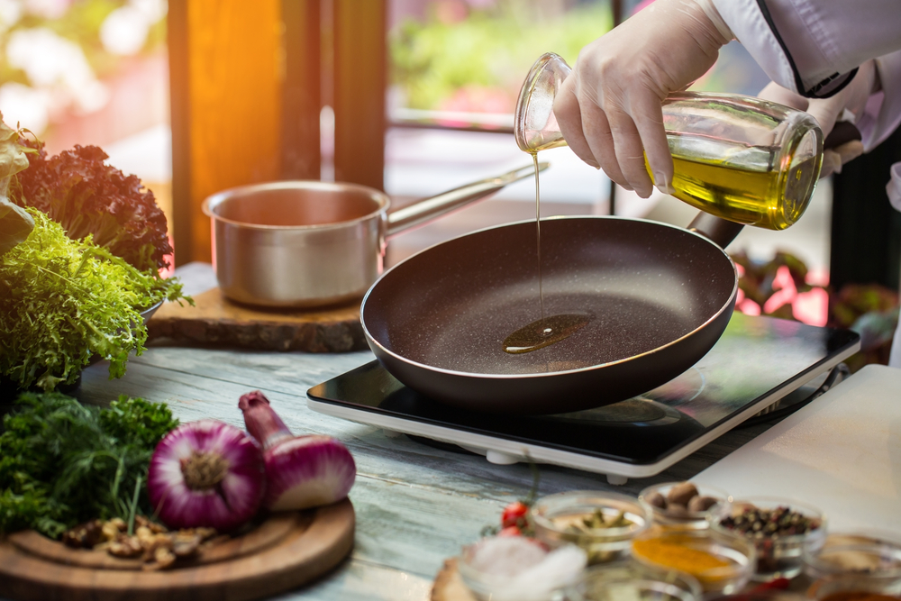 Seven clever olive oil cleaning tips you’ll wish you knew sooner ...