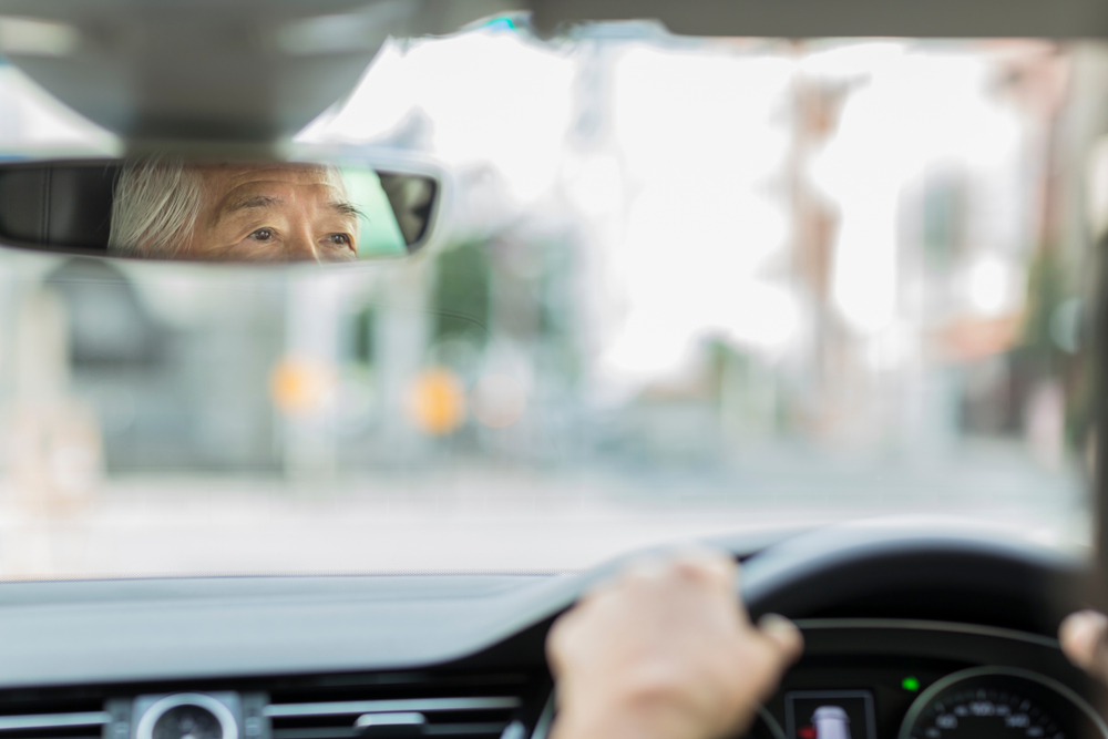 Worried about night driving? Here’s the real story for seniors ...