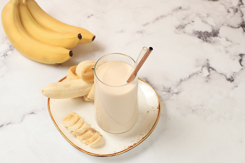 Keep milk fresh for days longer with this simple step | YourLifeChoices