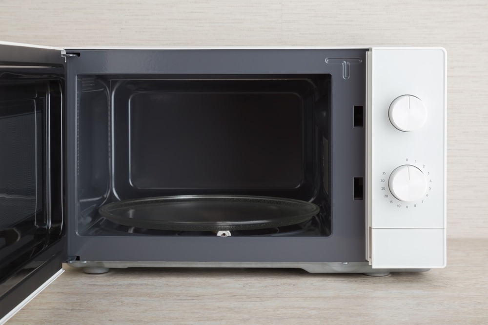 Stop guessing—learn what your microwave buttons mean | YourLifeChoices