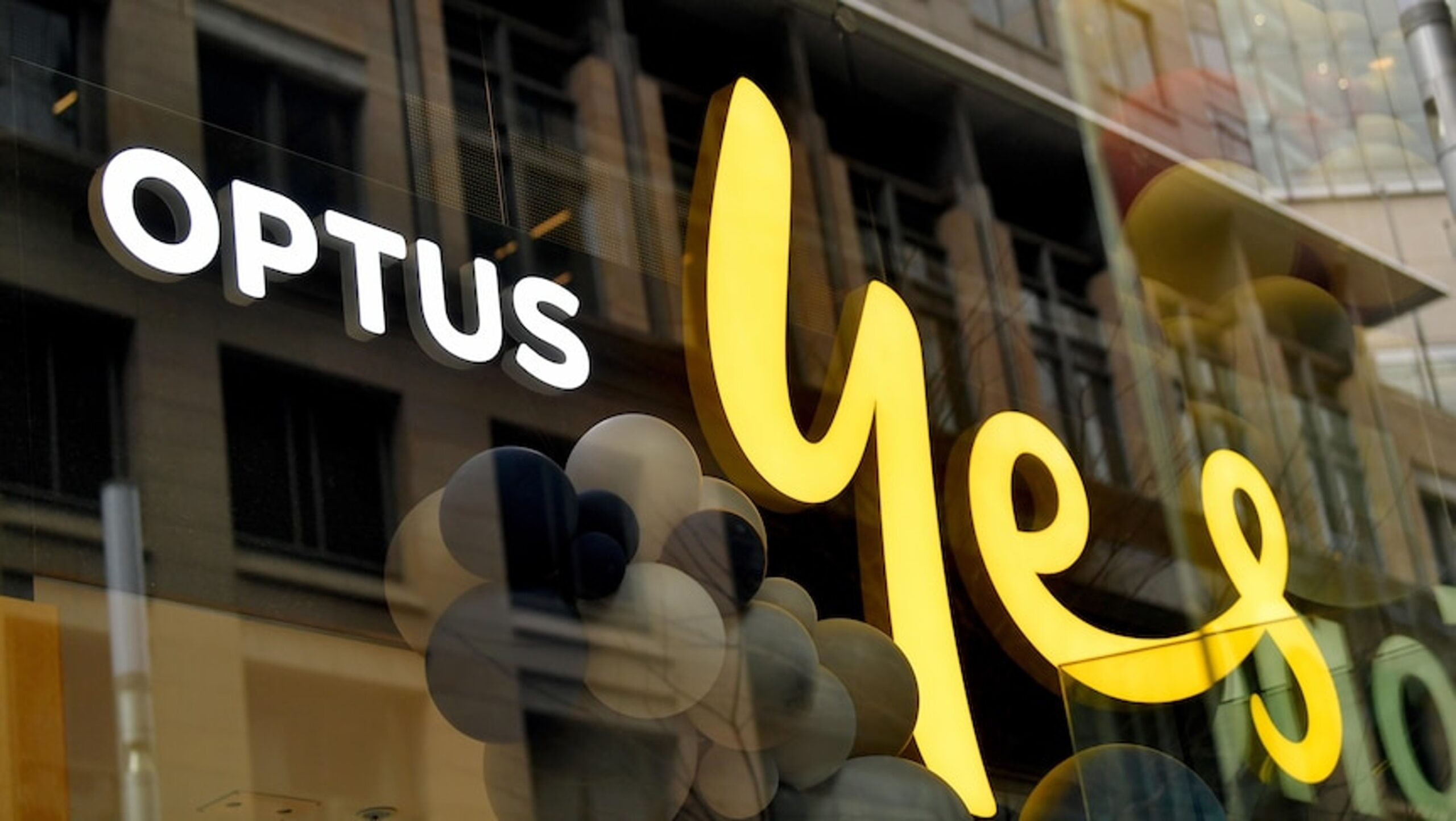 Optus apologises for widespread internet outages in Brisbane region ...