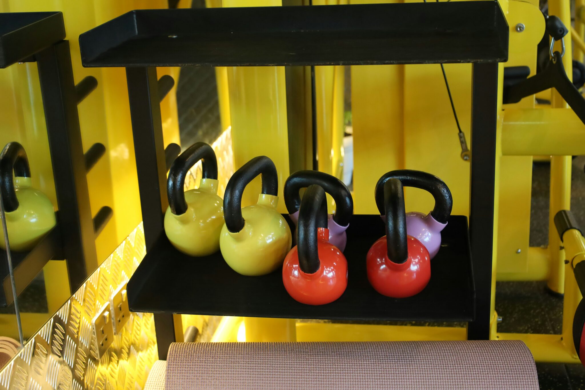 British expat's 'crazy' gym discovery reveals the heart of Australian ...