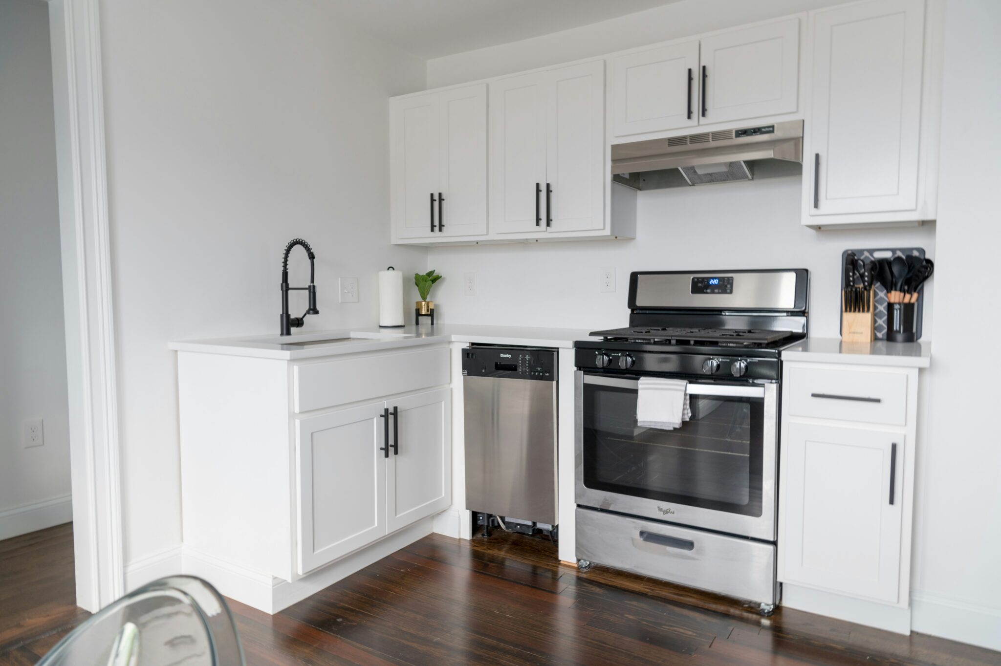 That mystery drawer under your oven might be your kitchen's best-kept ...