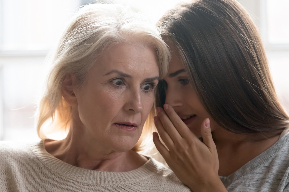 Is your mum group secretly stressing you out? Therapists share warning ...