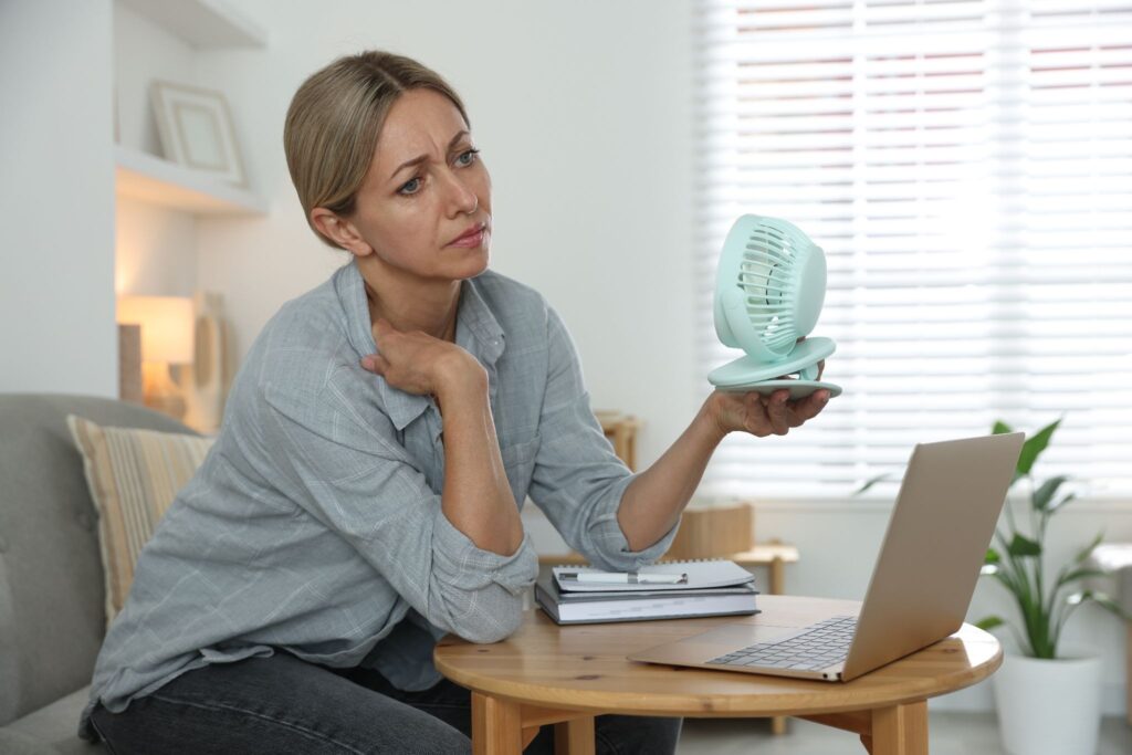 Too hot or too cold offices hit older workers hardest this summer ...