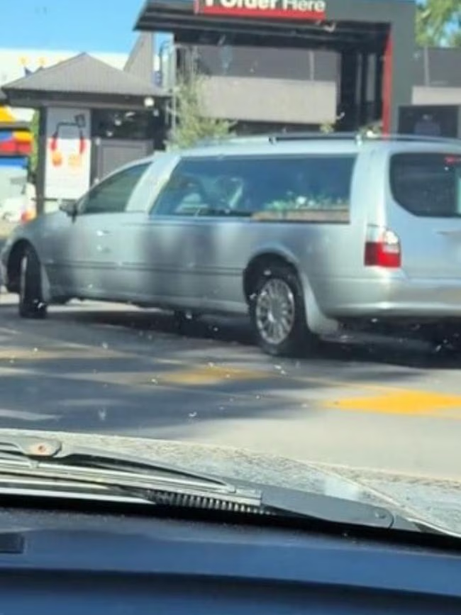 Here’s why a hearse pulled into a drive‑through—and the heartwarming ...
