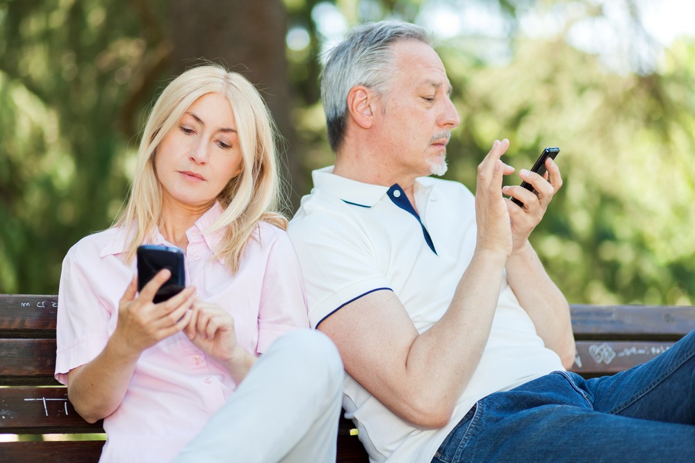 Struggling to change bad habits? A neurologist shares three science ...