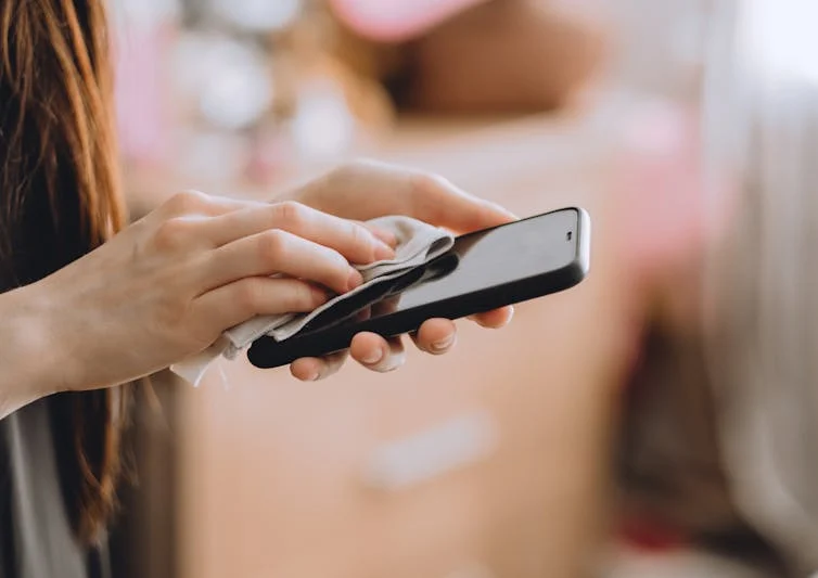 Think your cleaning routine is safe? Not if your screen is cracked ...