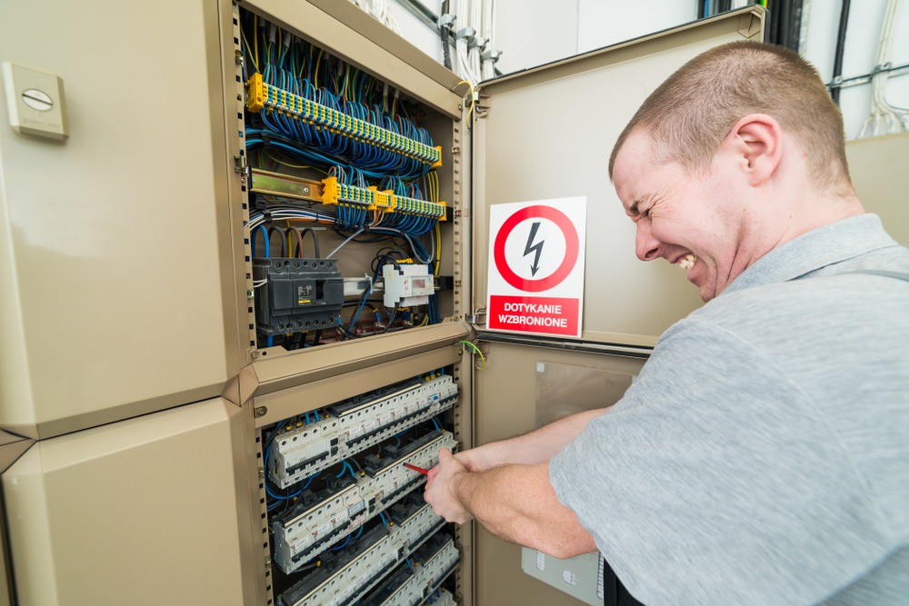 Protect your home: Here are five signs you need a new switchboard ...