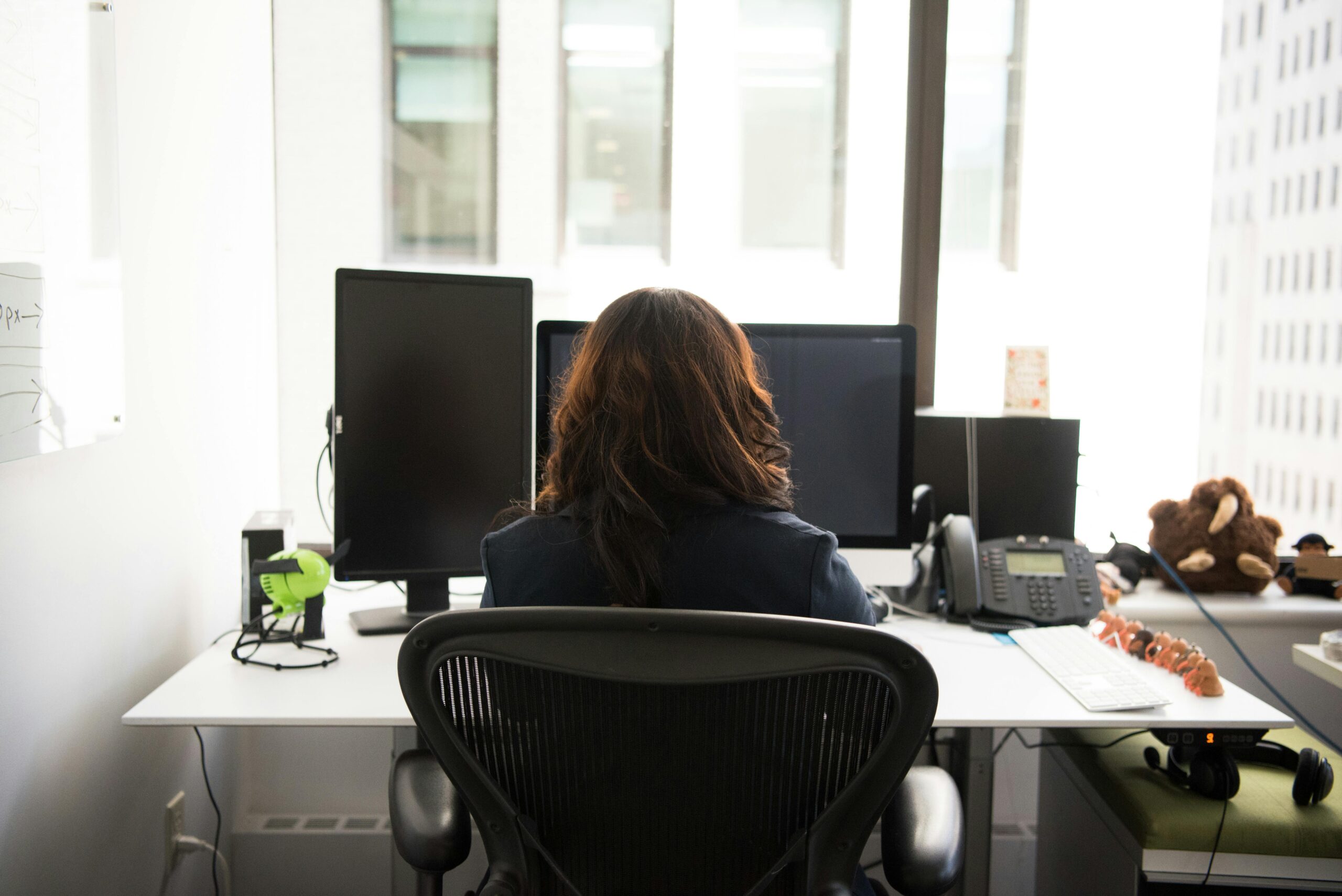 Is your chair too high or too low? This trick tells you fast ...
