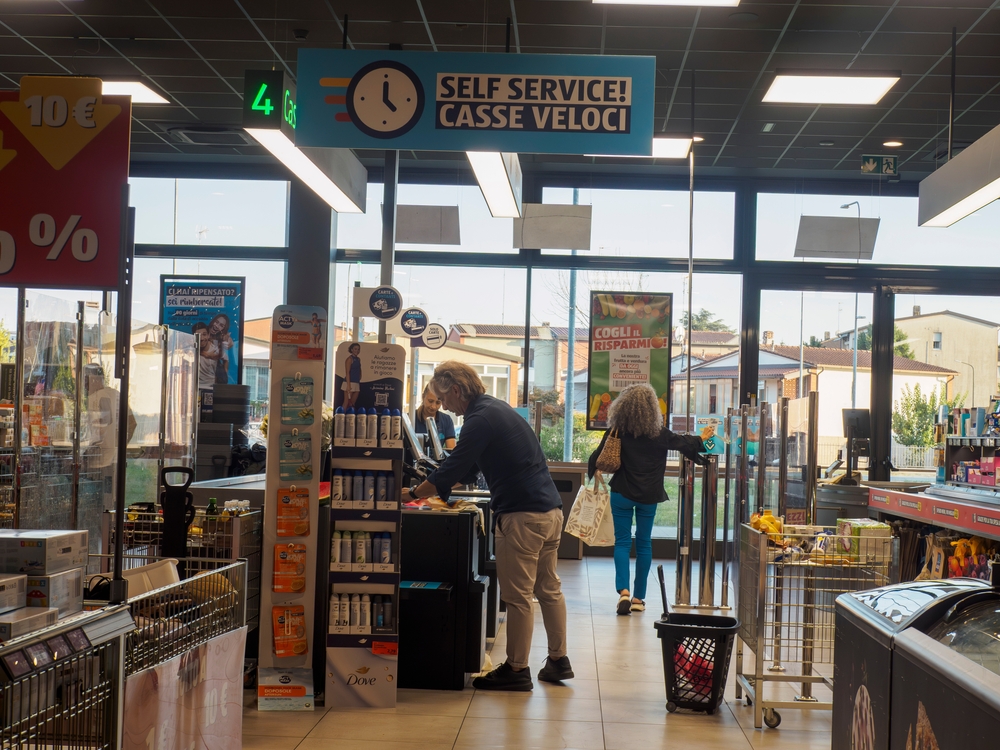 Furious ALDI customers slam exit gates—learn why they backfire ...