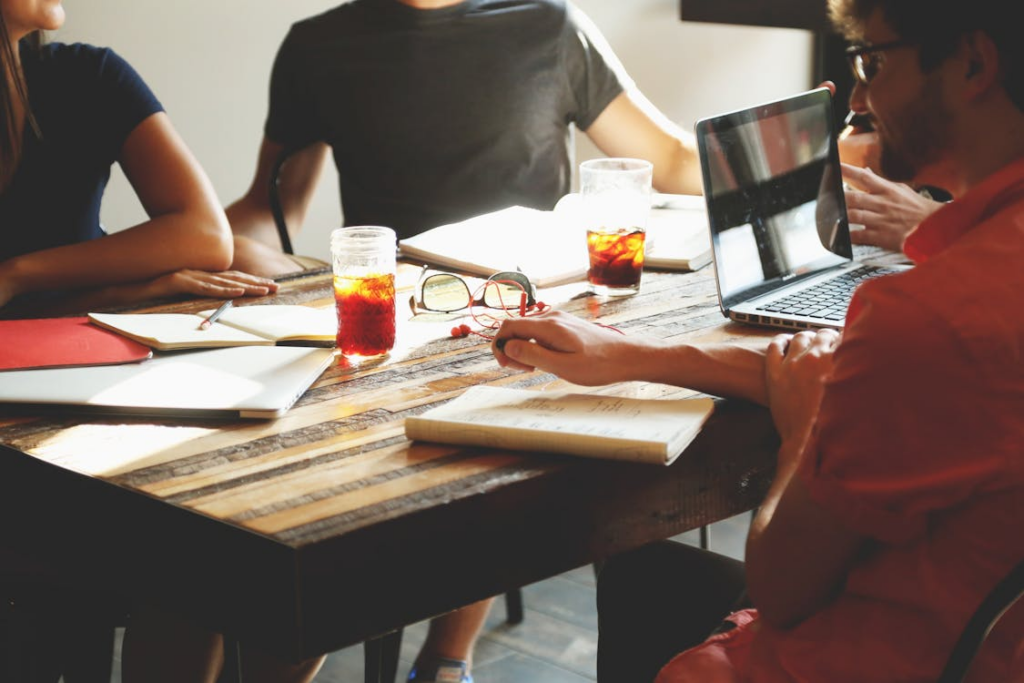 Thursday is the new Friday: The changing rhythm of work and play in ...