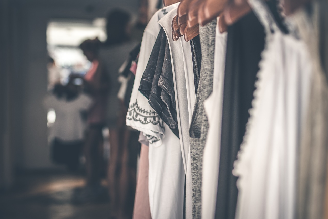Is your favourite store doing this 'awkward' fitting‑room tactic ...