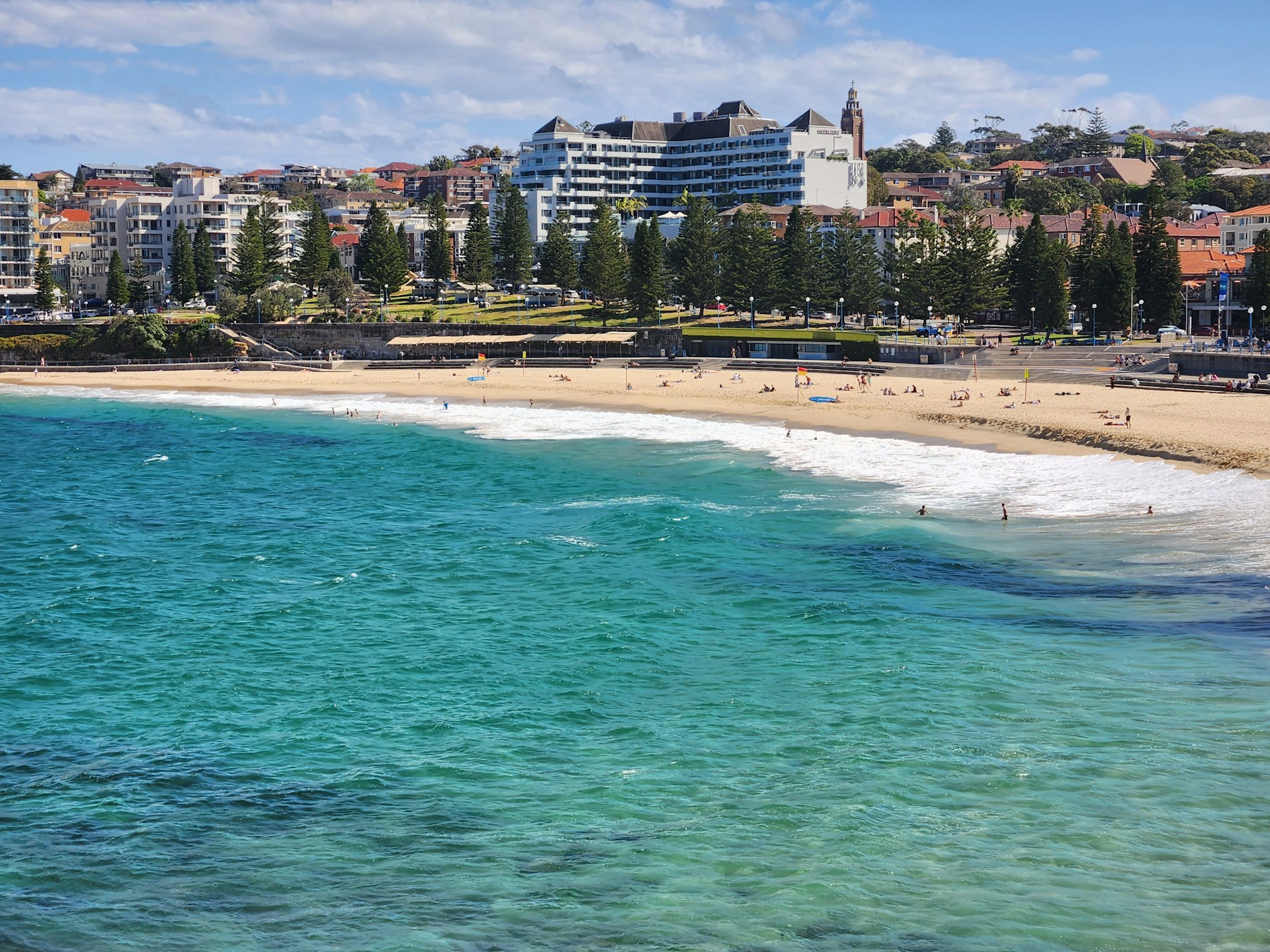 End of an era as beloved beachfront hotel closes after five decades ...