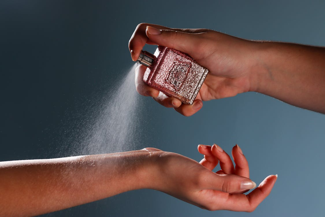 Why your favourite perfume disappears too quickly | YourLifeChoices