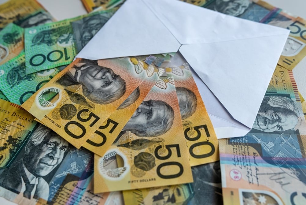 Drivers can claim up to $186 cash back on rego under new rebate scheme ...